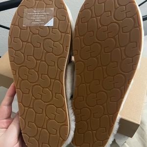 UGG | Shoes | New Ugg Dalla Cream Sheepskin Slippers | Poshmark